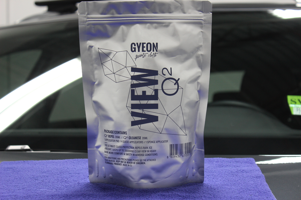 How To: Coat Your Windshield with Gyeon Quartz Q2 View – Ask a Pro Blog